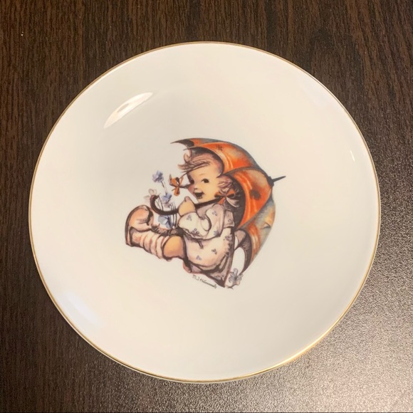 Hummel | Accents | Hummel Umbrella Girl Reutter Porzellan 6 2 ...